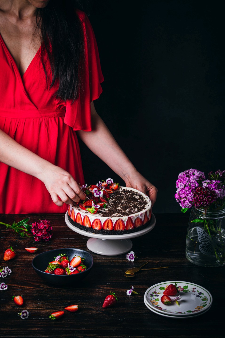 Cheesecake cu ricotta, ciocolată albă și căpșuni - infarfurie.ro